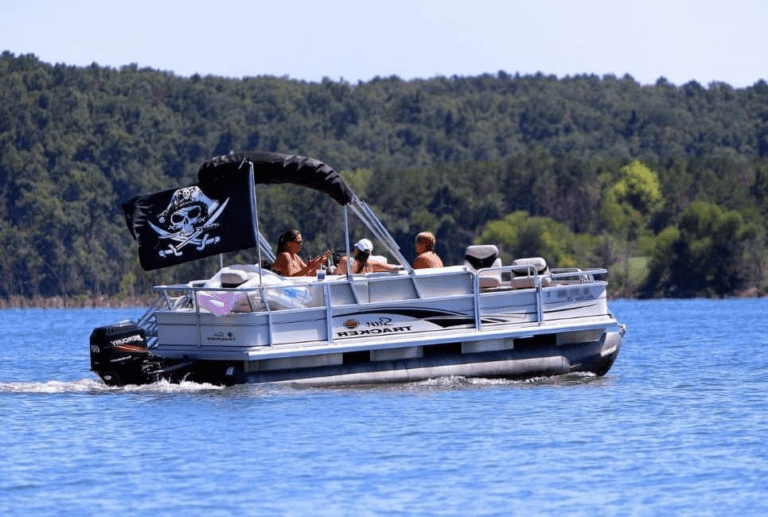 Pontoon Boat Types and Models: The Best Five Options - Boat Bub